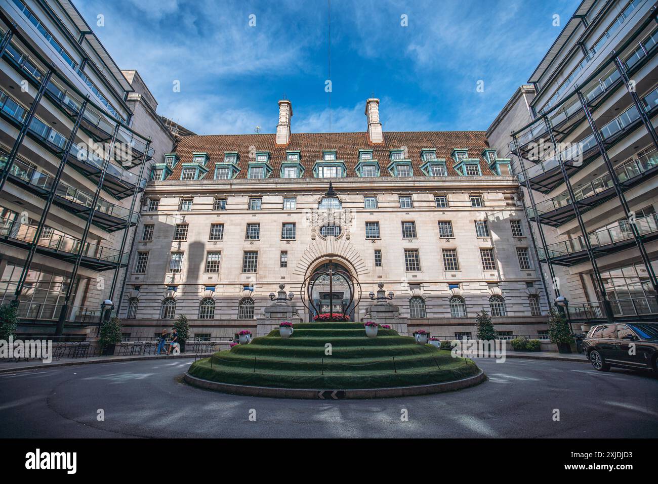 St pauls cathedral view f hi-res stock photography and images - Alamy