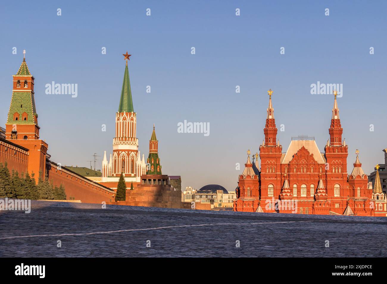Moscow kremlin towers city hi-res stock photography and images - Alamy