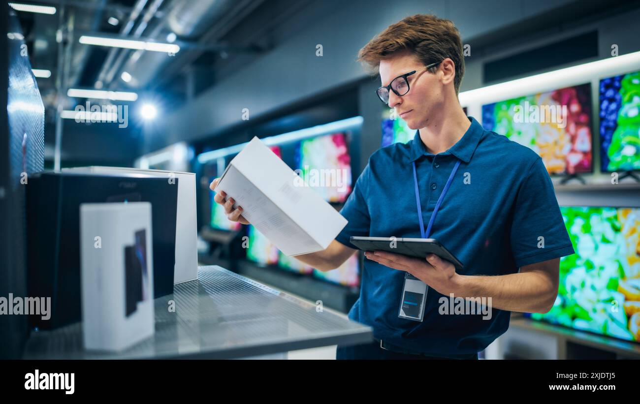 Department store operations hi-res stock photography and images - Alamy