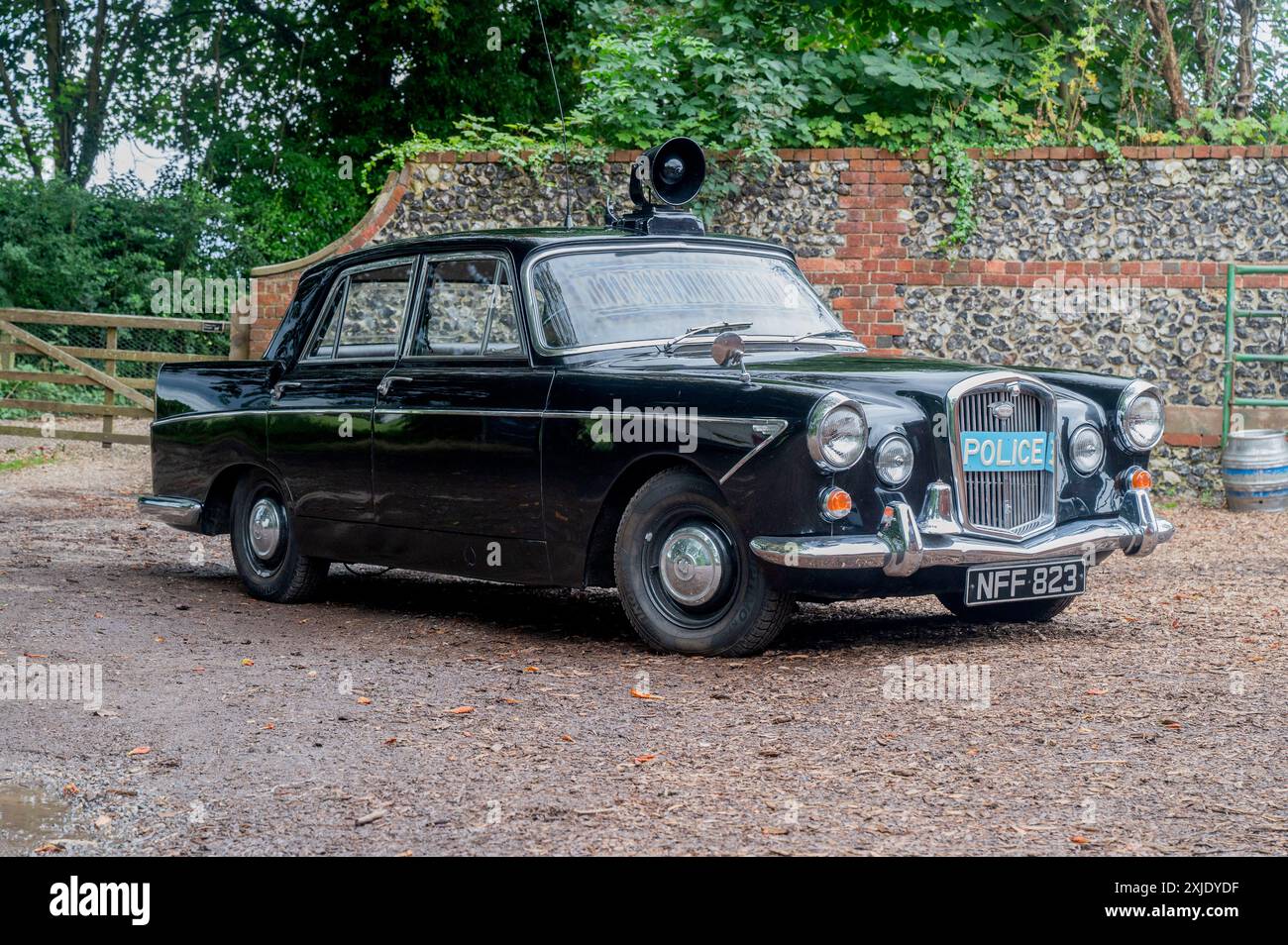 1960 Wolseley 6/99 Metropolitan Police traffic car with correct livery ...
