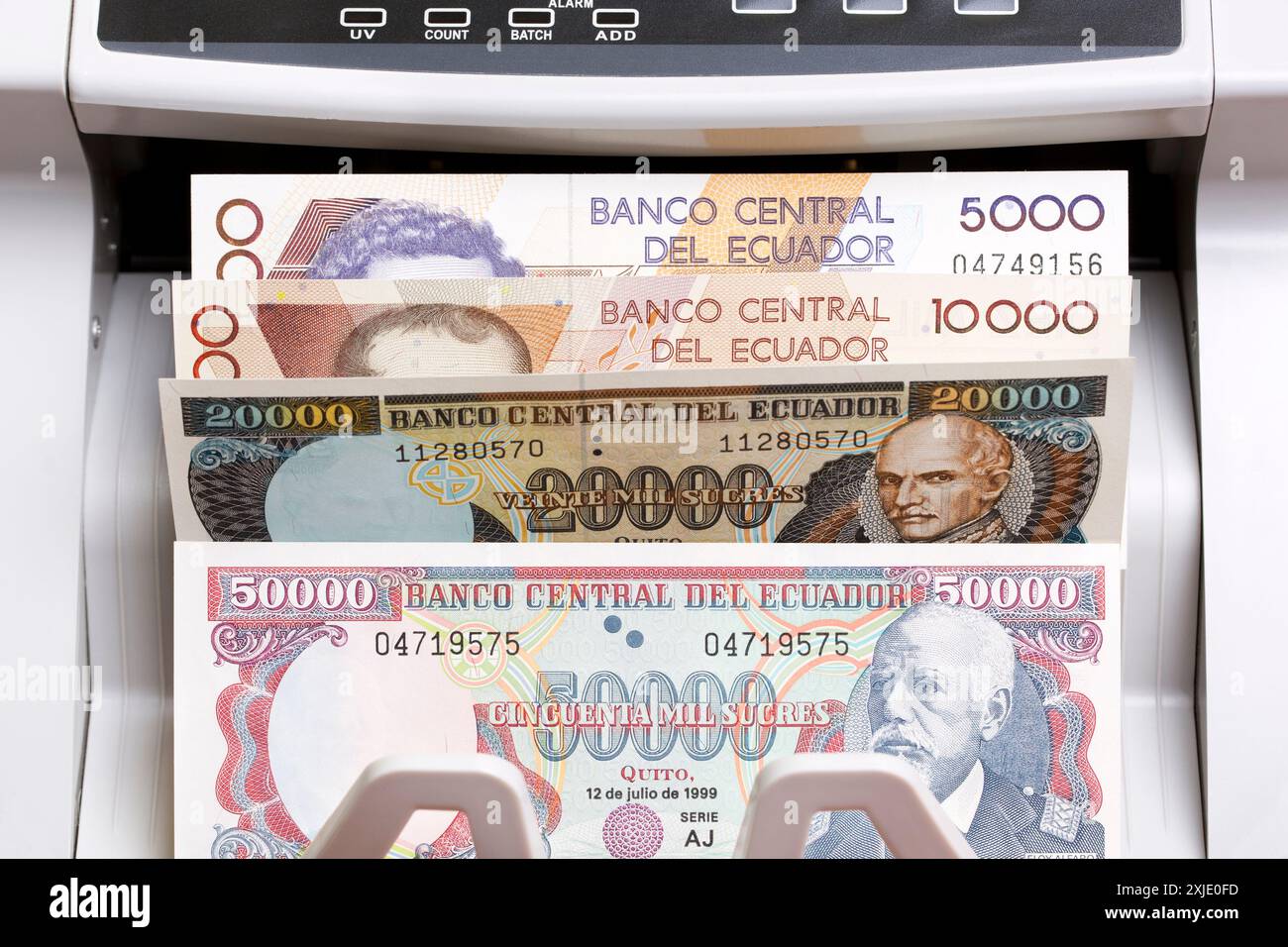 Ecuadorian money - sucre in the counting machine Stock Photo - Alamy