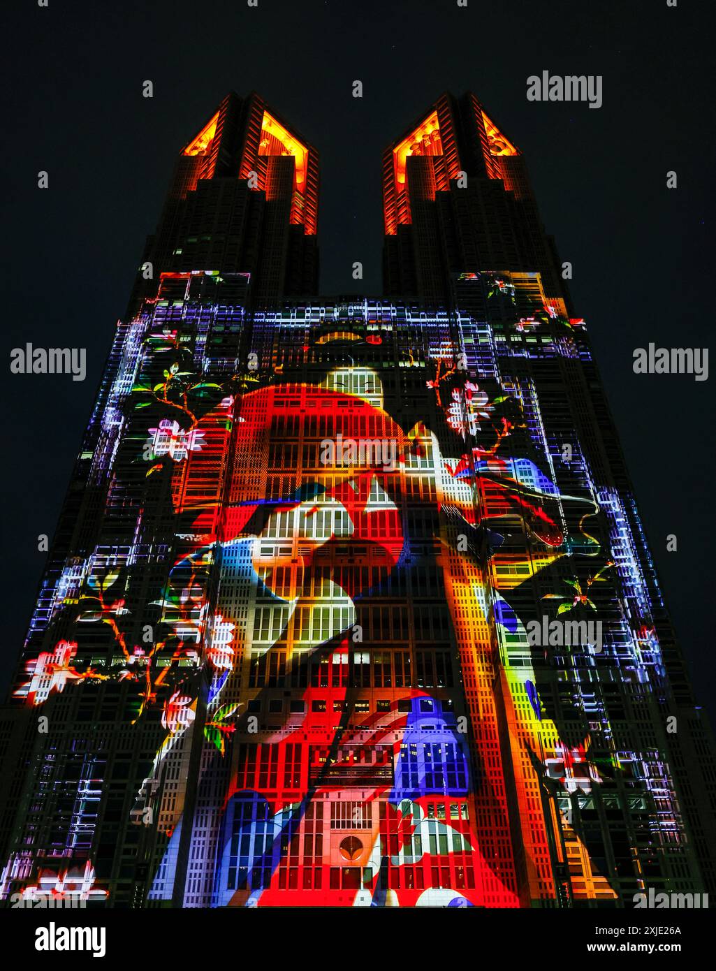 Projection mapping light show hi-res stock photography and images - Alamy