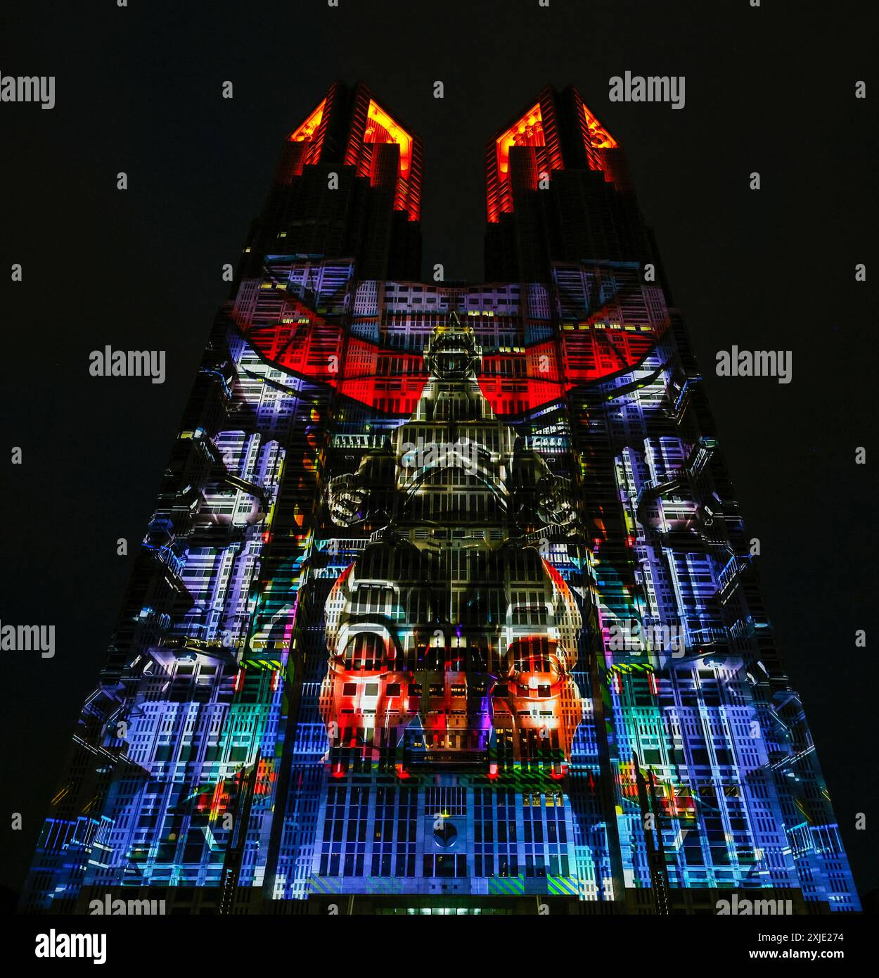 Godzilla attack on tokyo hi-res stock photography and images - Alamy