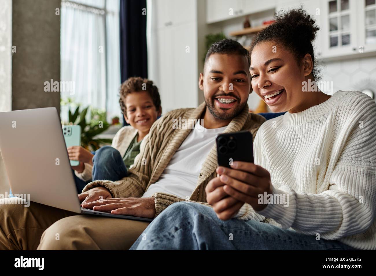 Man scrolling on cell phone hi-res stock photography and images - Alamy