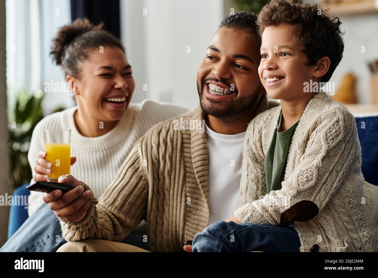 Man woman couple child hi-res stock photography and images - Alamy