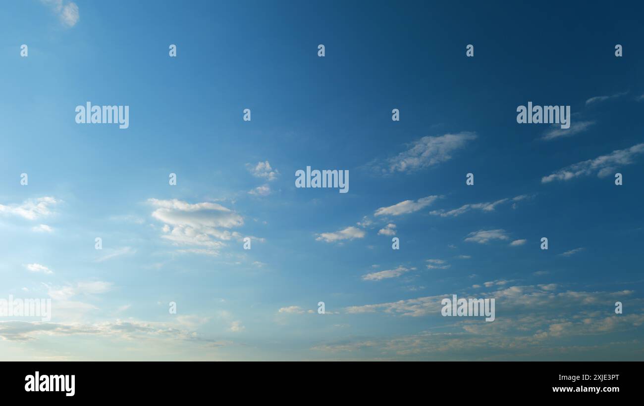 Time lapse white puffy fluffy hi-res stock photography and images - Alamy