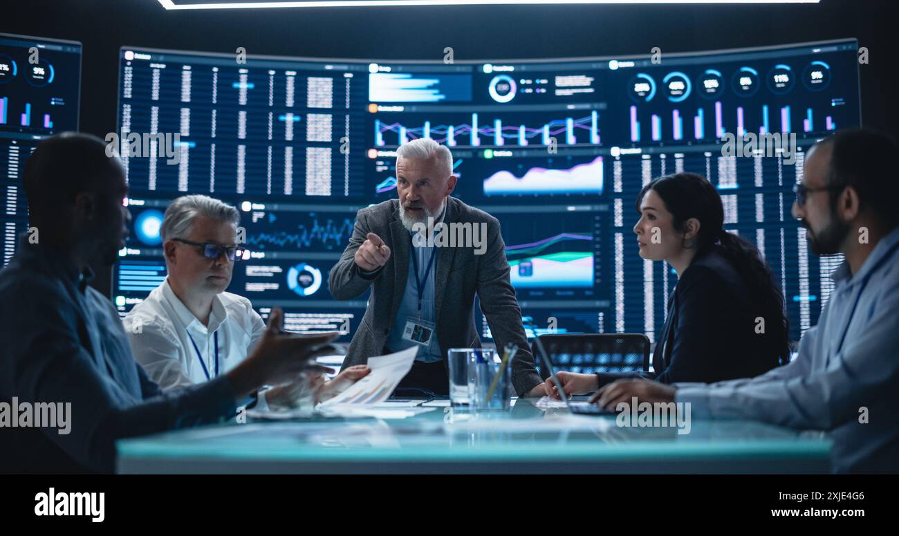Big senior team hi-res stock photography and images - Alamy