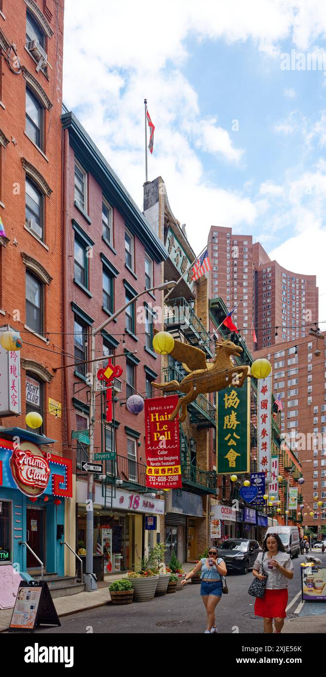 NYC Chinatown: Dueling flags – American, Taiwanese, and Chinese flags ...