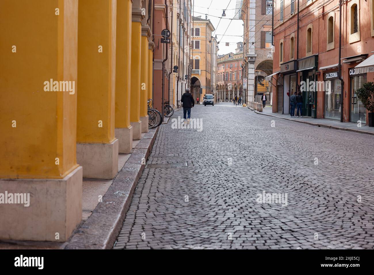 Modena cathedral arcades hi-res stock photography and images - Alamy