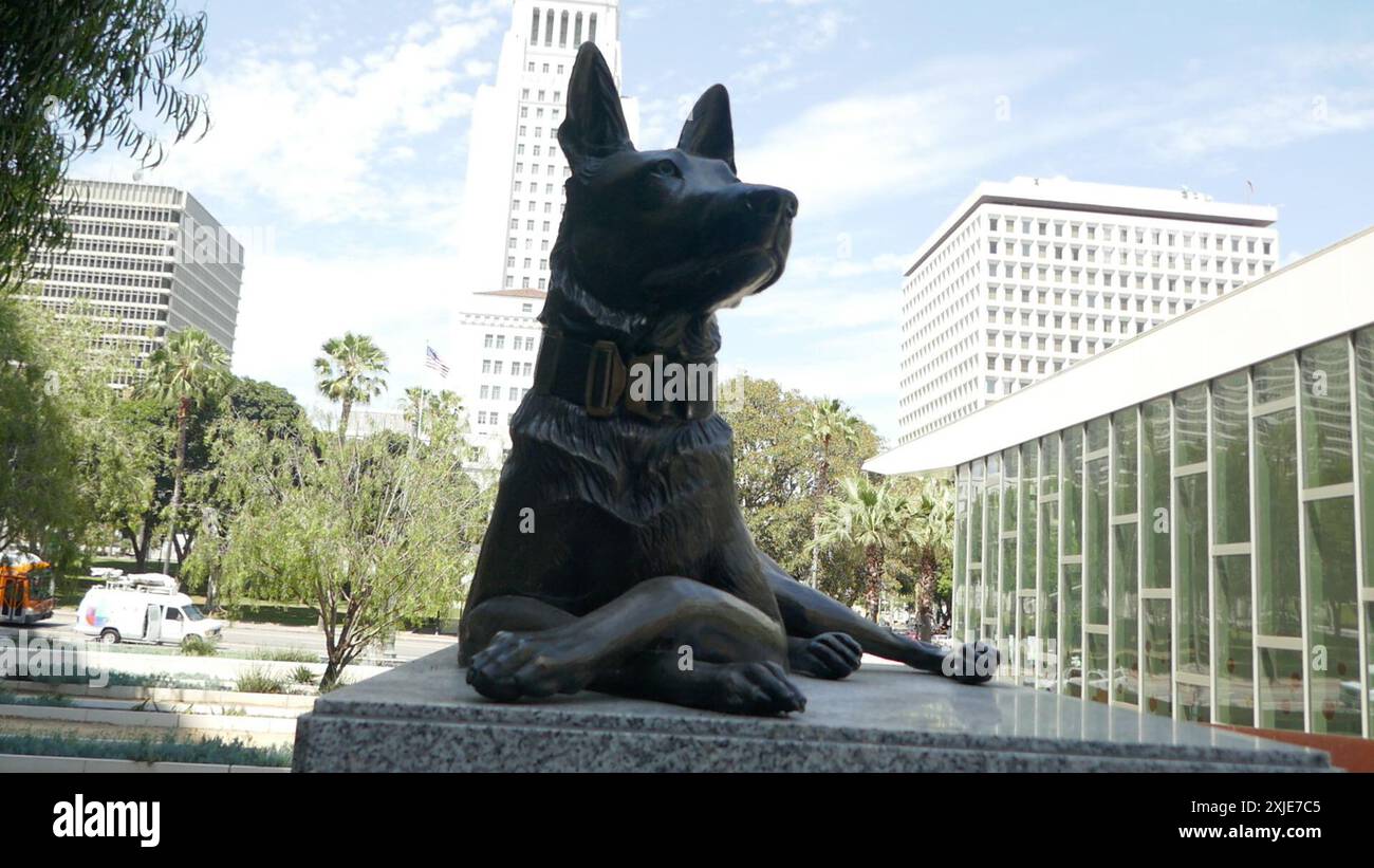 Los Angeles, California, USA 17th July 2024 K-9 Dogs Memorial Statue at ...