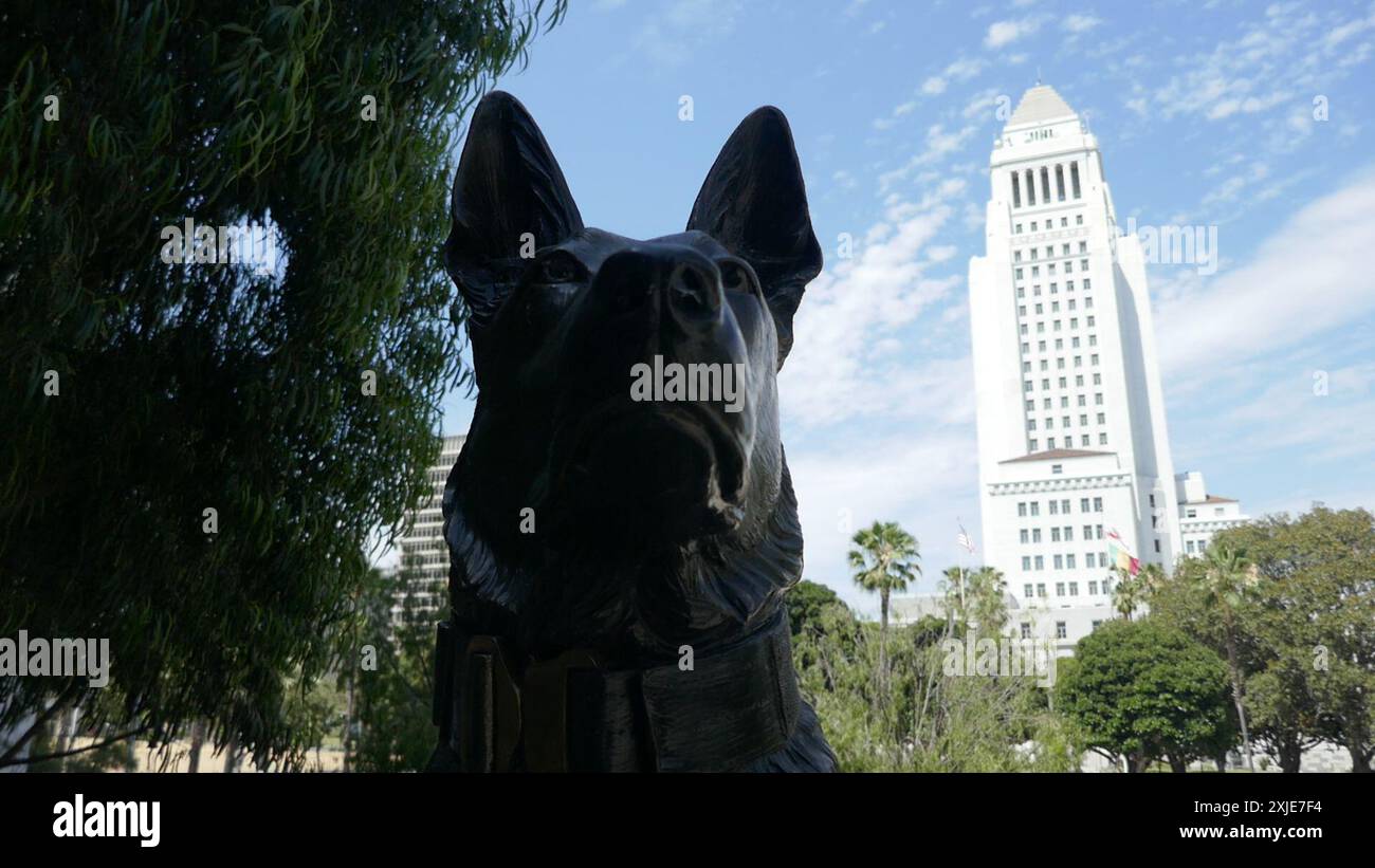 Los Angeles, California, USA 17th July 2024 K-9 Dogs Memorial Statue at ...