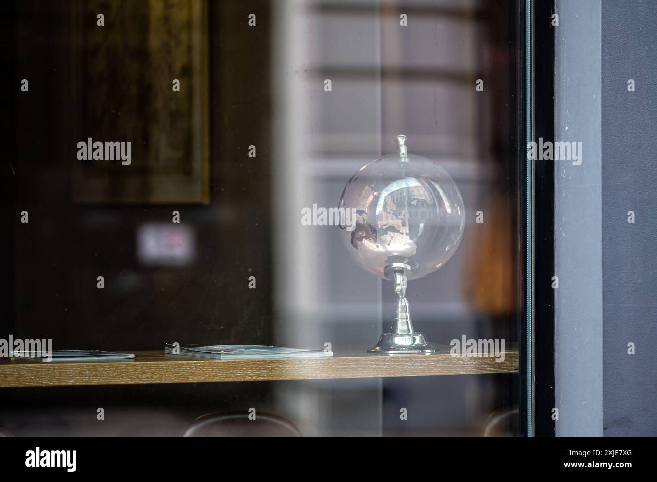 Reflection map texture hi-res stock photography and images - Alamy