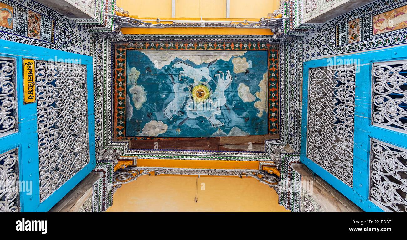 14 Aug 2007 Painting in the ceiling of the main entrance at Parshwanath ...