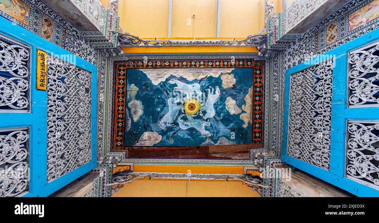 14 Aug 2007 Painting in the ceiling of the main entrance at Parshwanath ...