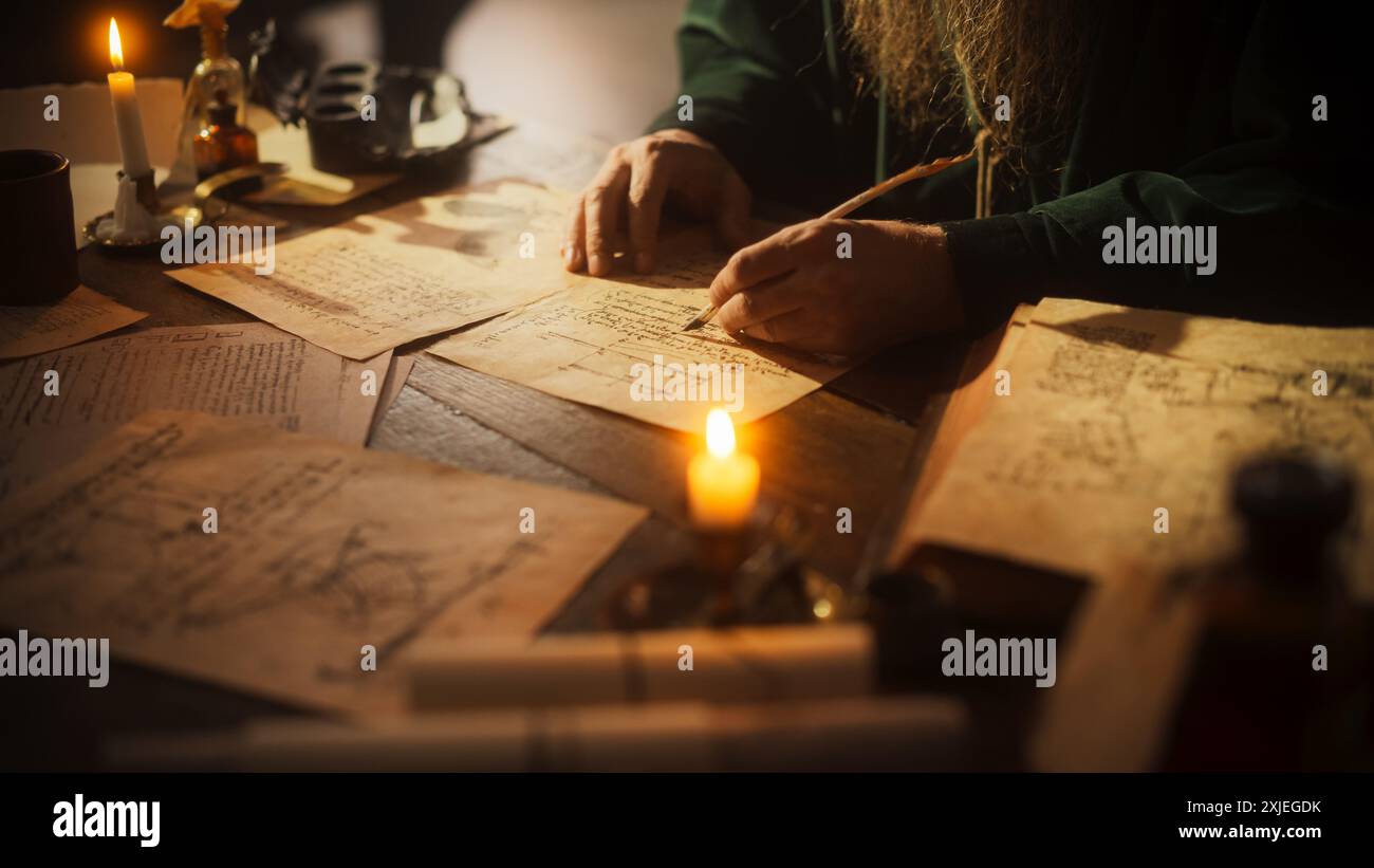 History writing quill hi-res stock photography and images - Alamy