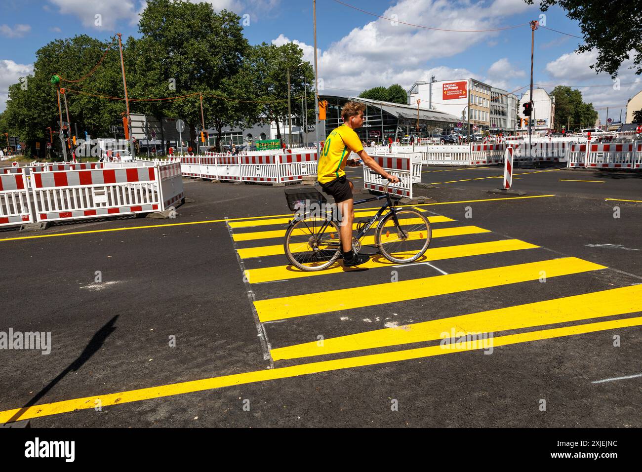 construction site barriers on Bonner street corner Bayenthalguertel ...