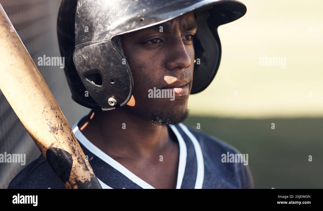 Man fitness thinking stadium hi-res stock photography and images - Alamy