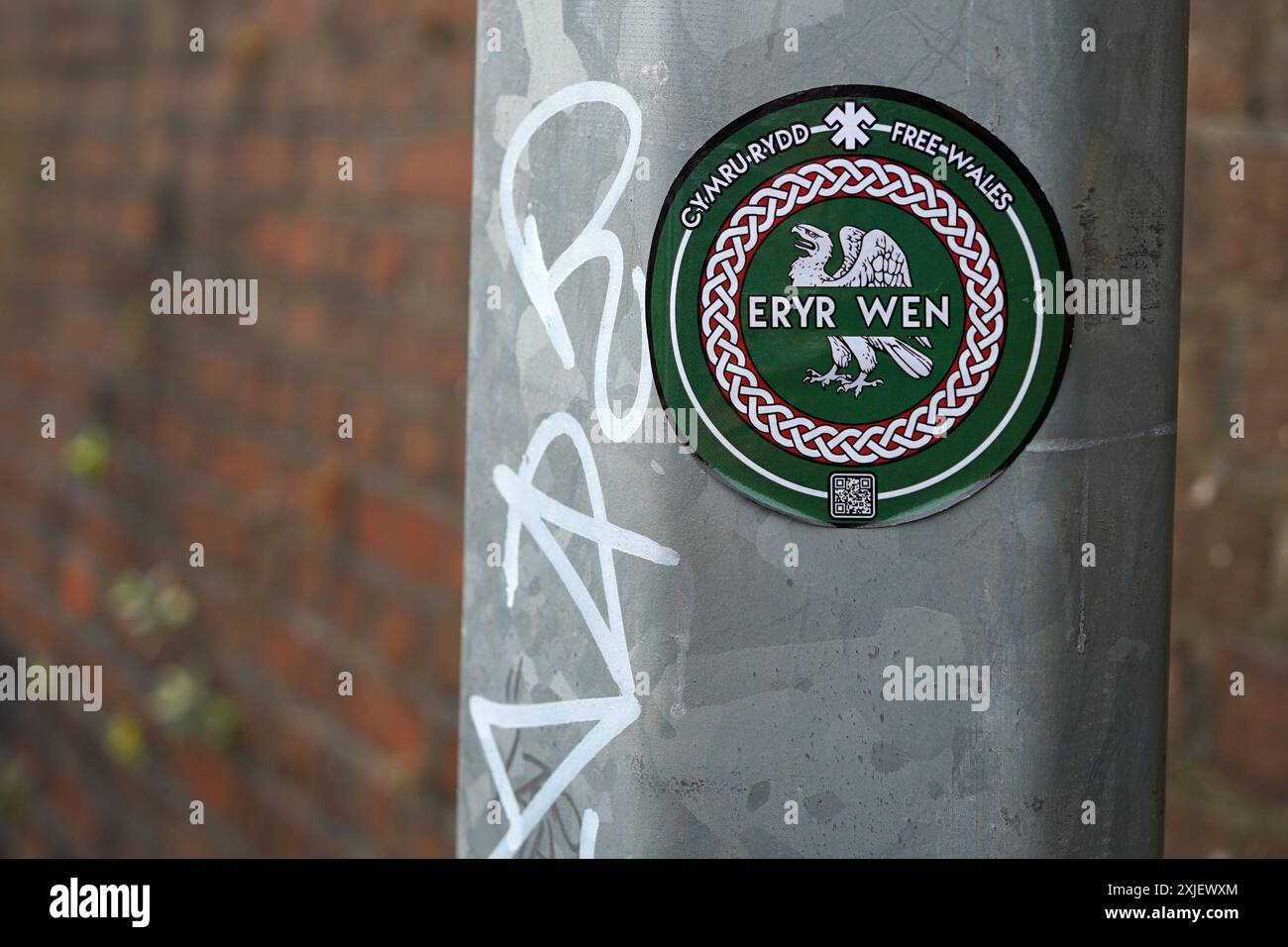 Welsh language protest hi-res stock photography and images - Alamy