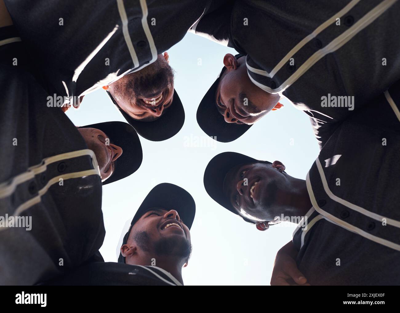 Huddle discussion instructions hi-res stock photography and images - Alamy