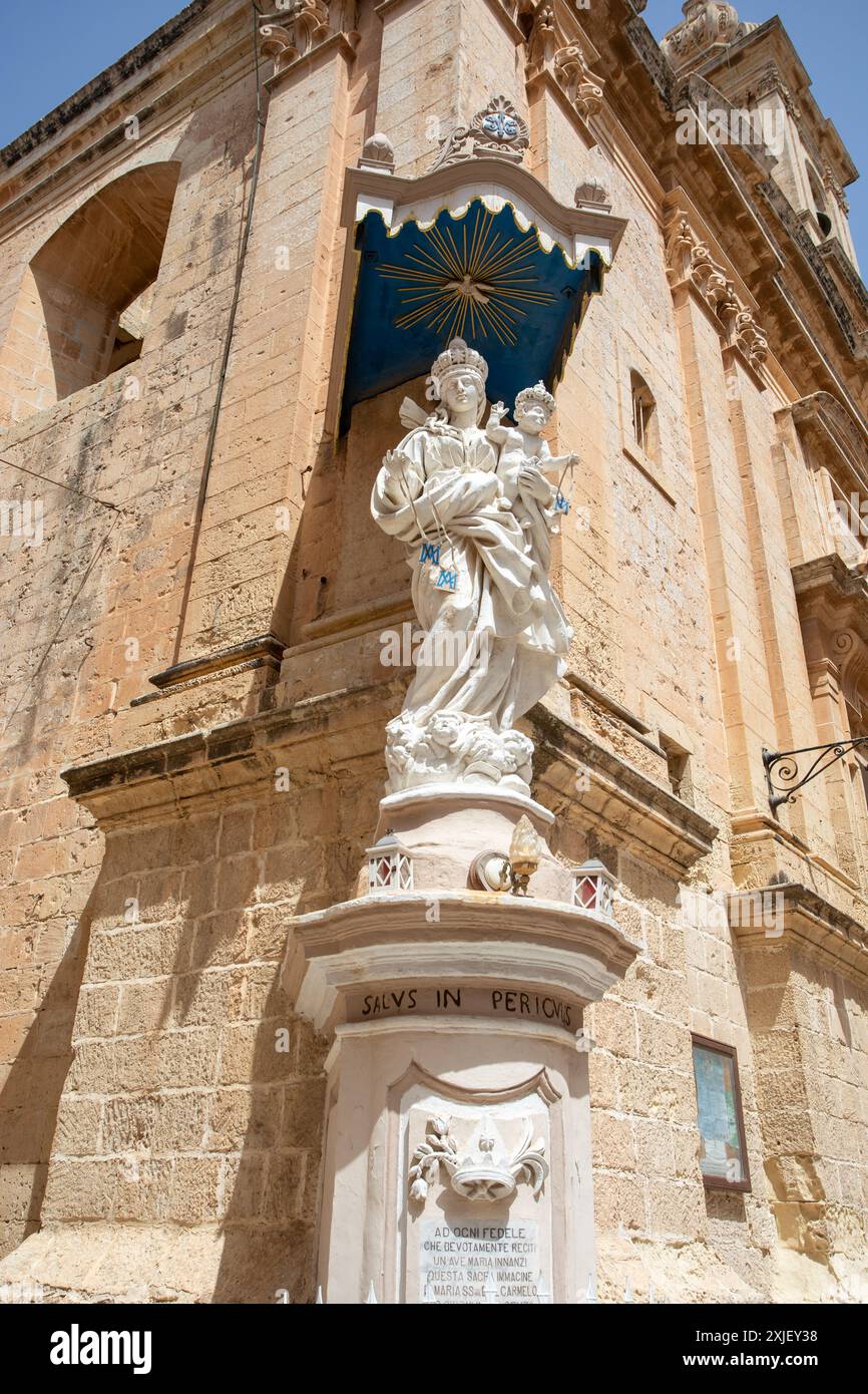 Mary baby statue malta hi-res stock photography and images - Alamy