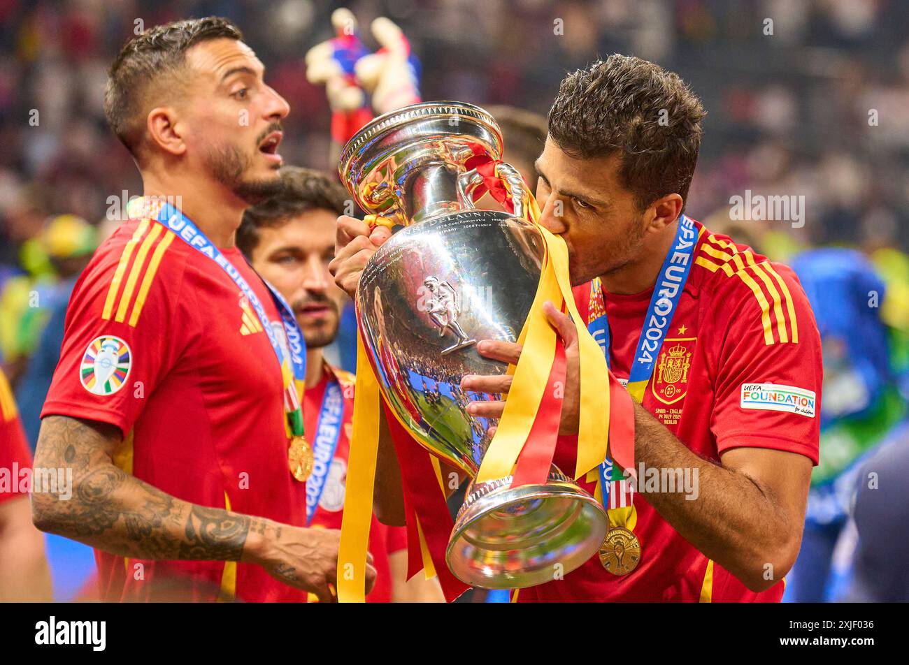 Rodrigo, ESP 16 celebrate with trophy, Joselu, ESP 9 (L) after the ...