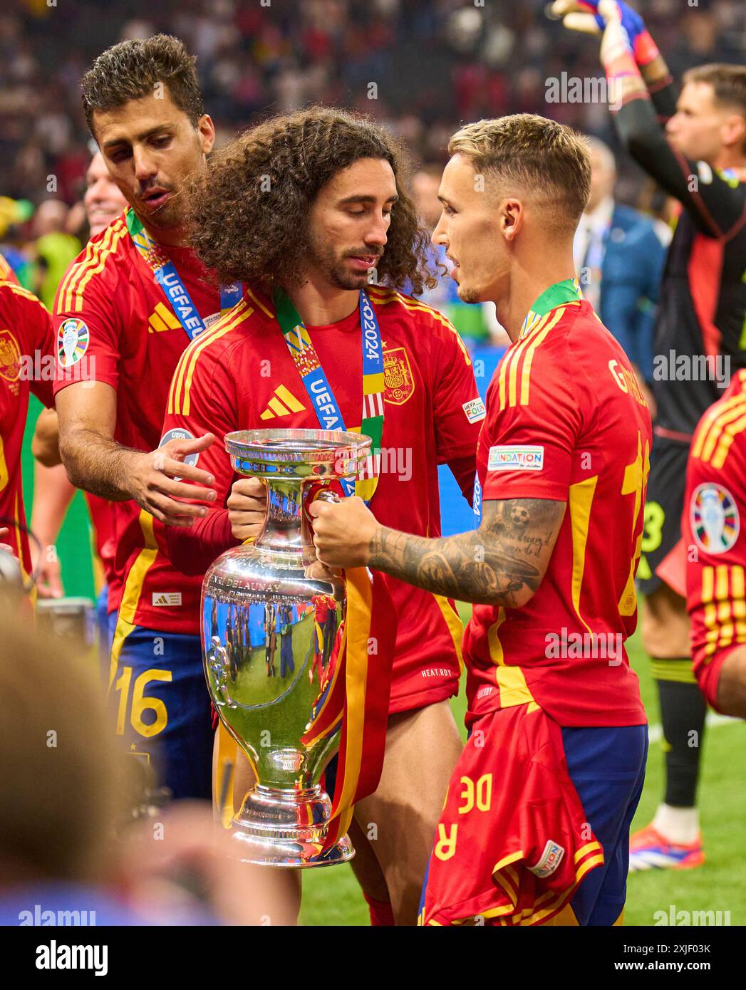 Rodrigo, ESP 16 Marc Cucurella, ESP 24 Alejandro Grimaldo, ESP 12 ...