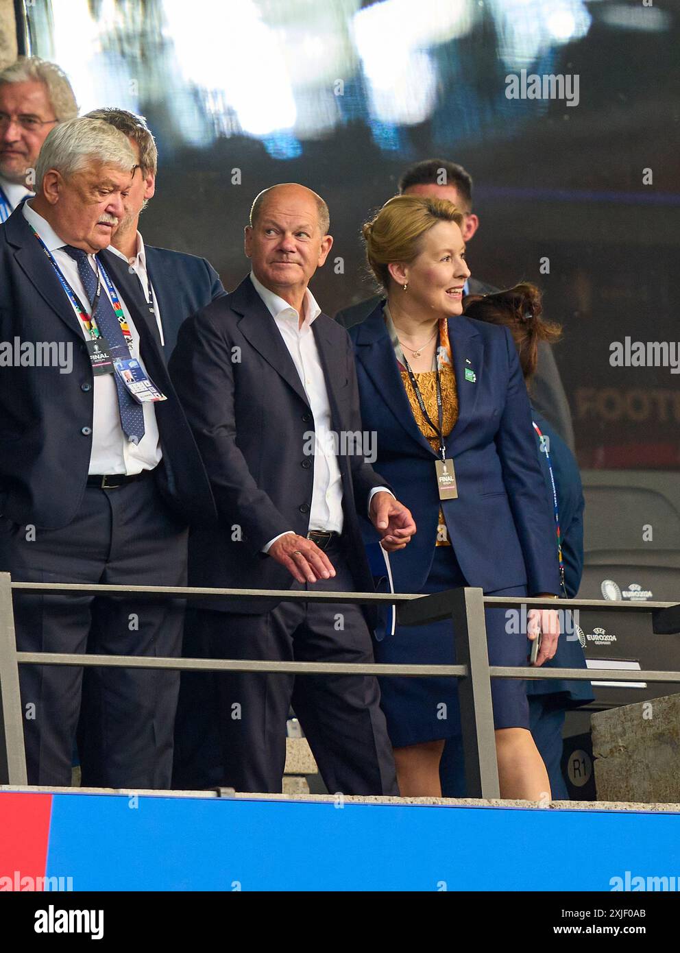 Olaf Scholz, Bundeskanzler Deutschland , Franziska Giffey ex ...