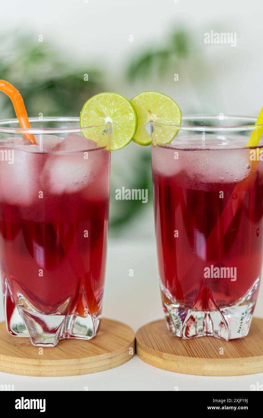 Two cherries cocktail drinks hi-res stock photography and images - Alamy