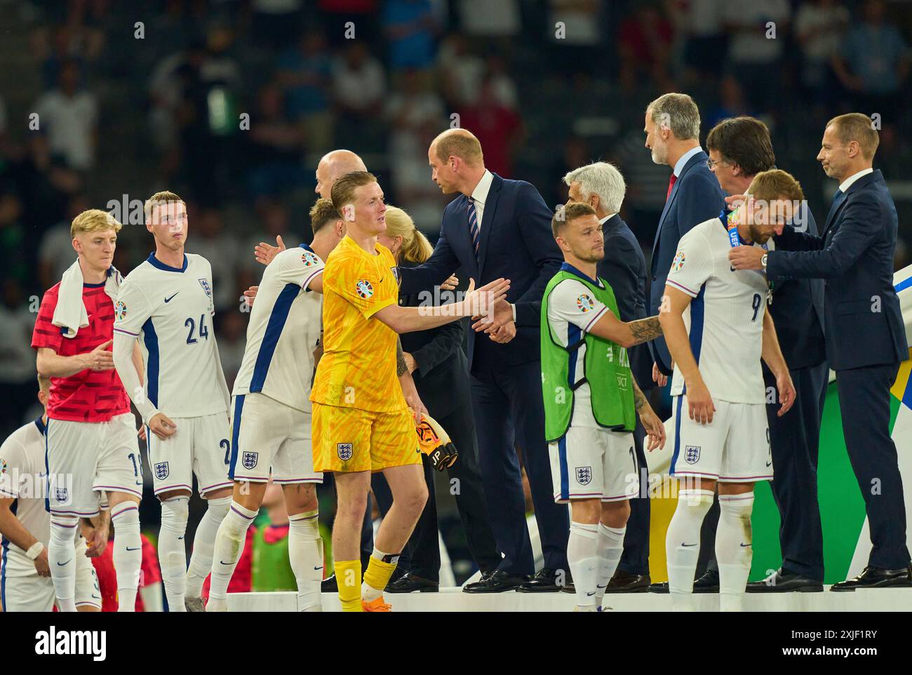 (R-L) Aleksander CEFERIN, UEFA Präsident, Theodore Theodoridis, King ...