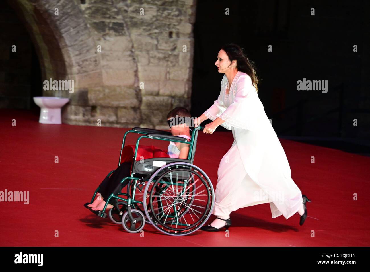 Festival d'Avignon IN 2024 "Damön. El funeral Bergman"by Angélica ...