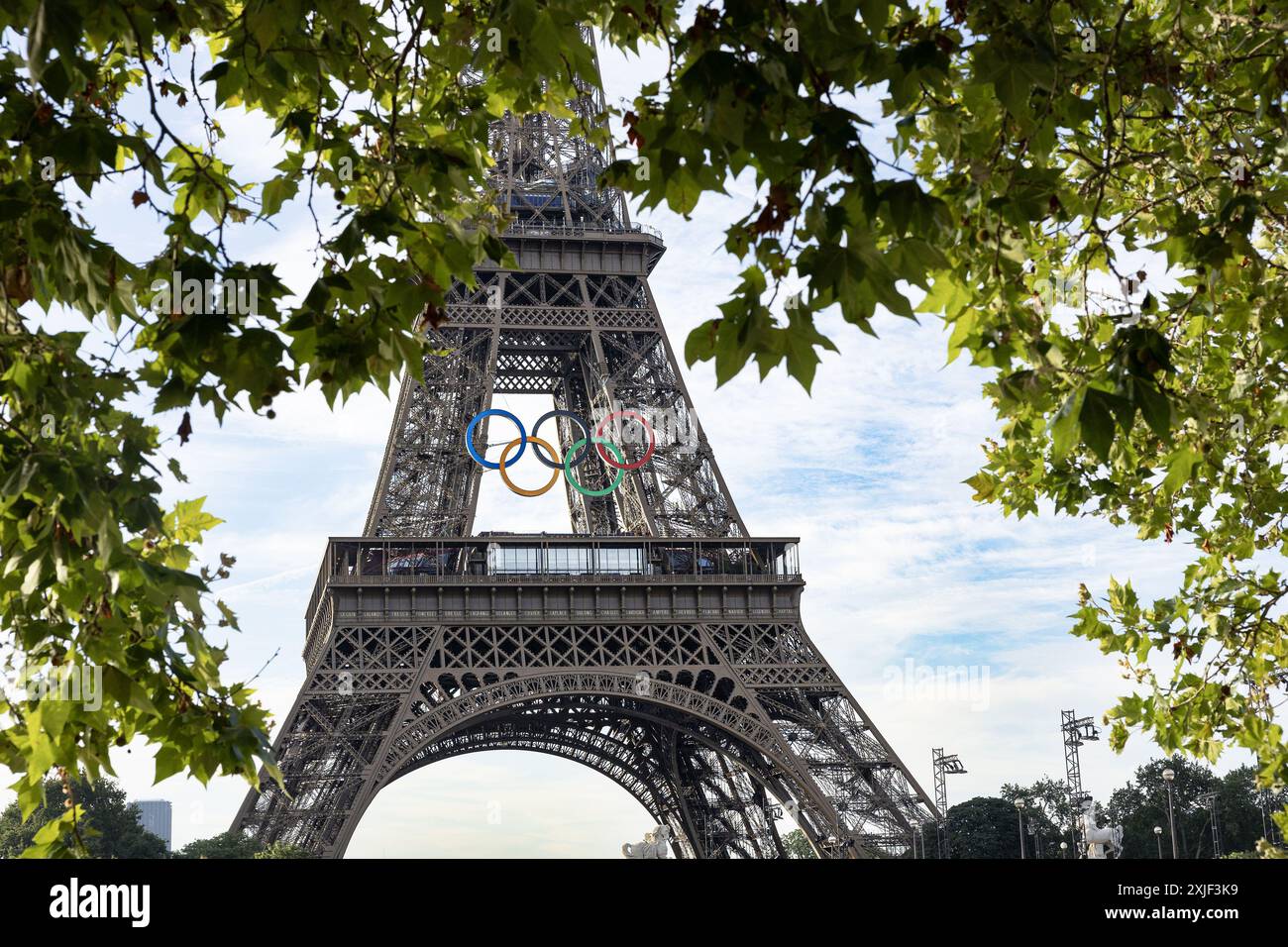 The Eiffel Tower with the Olympic rings ahead of the Olympic Games ...