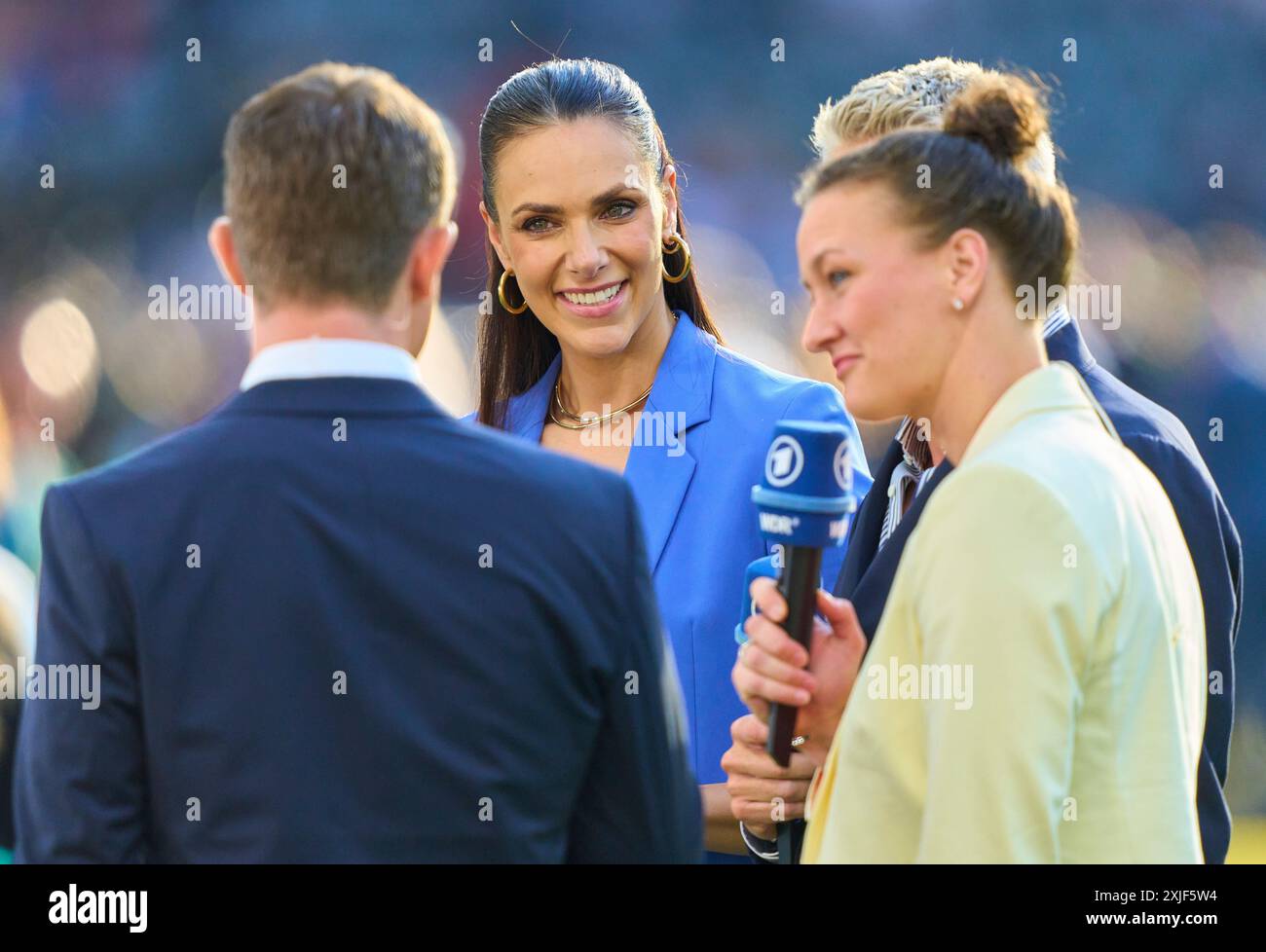 Alexander Bommes, Almuth Schult, ARD TV Moderator, Expertin, Esther Sedlaczek, presenter ARD ...