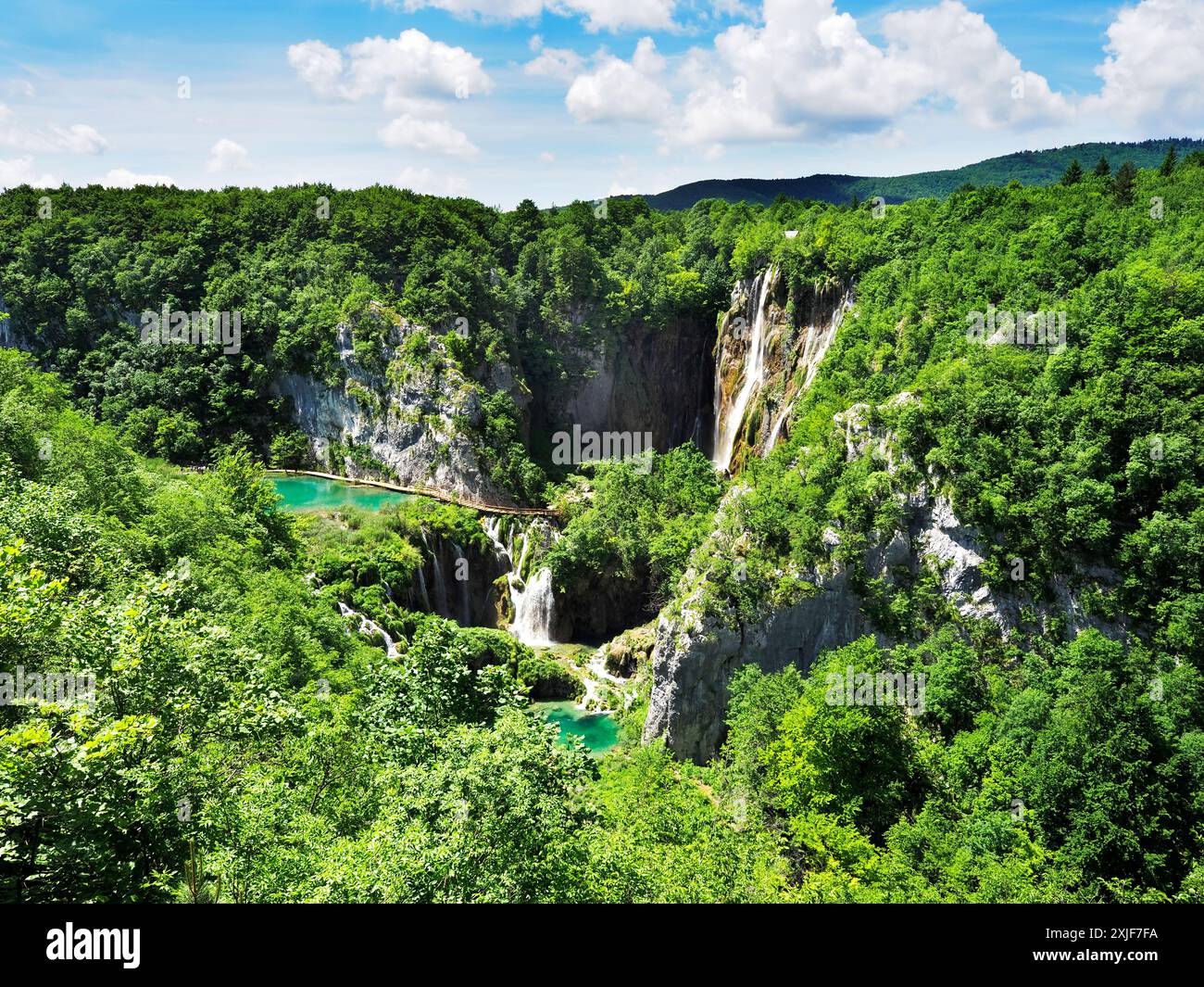 The Large Waterfall in the Lower Lakes at Plitvice Lakes National Park ...