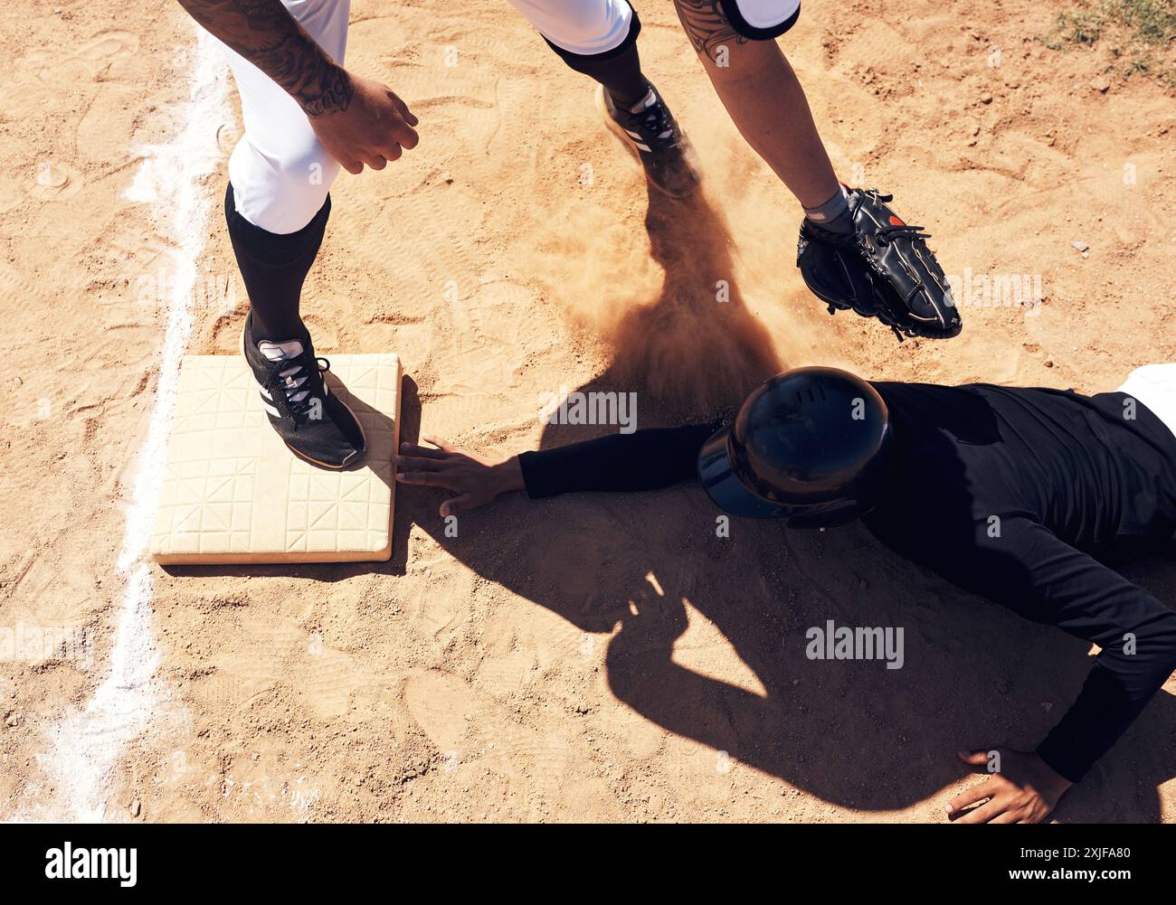 Home run slide hi-res stock photography and images - Alamy