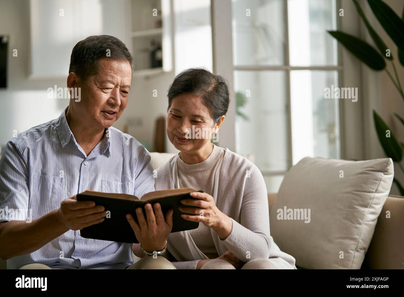 Bible study china hi-res stock photography and images - Alamy