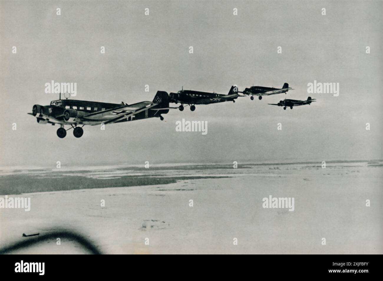 Junkers ju 52 in formation hi-res stock photography and images - Alamy