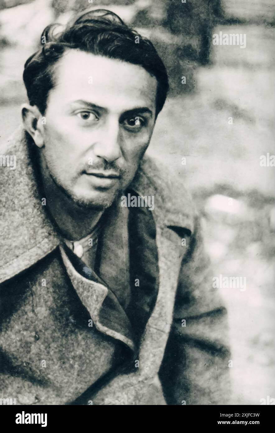 A photograph shows Soviet prisoners of war captured by German troops ...