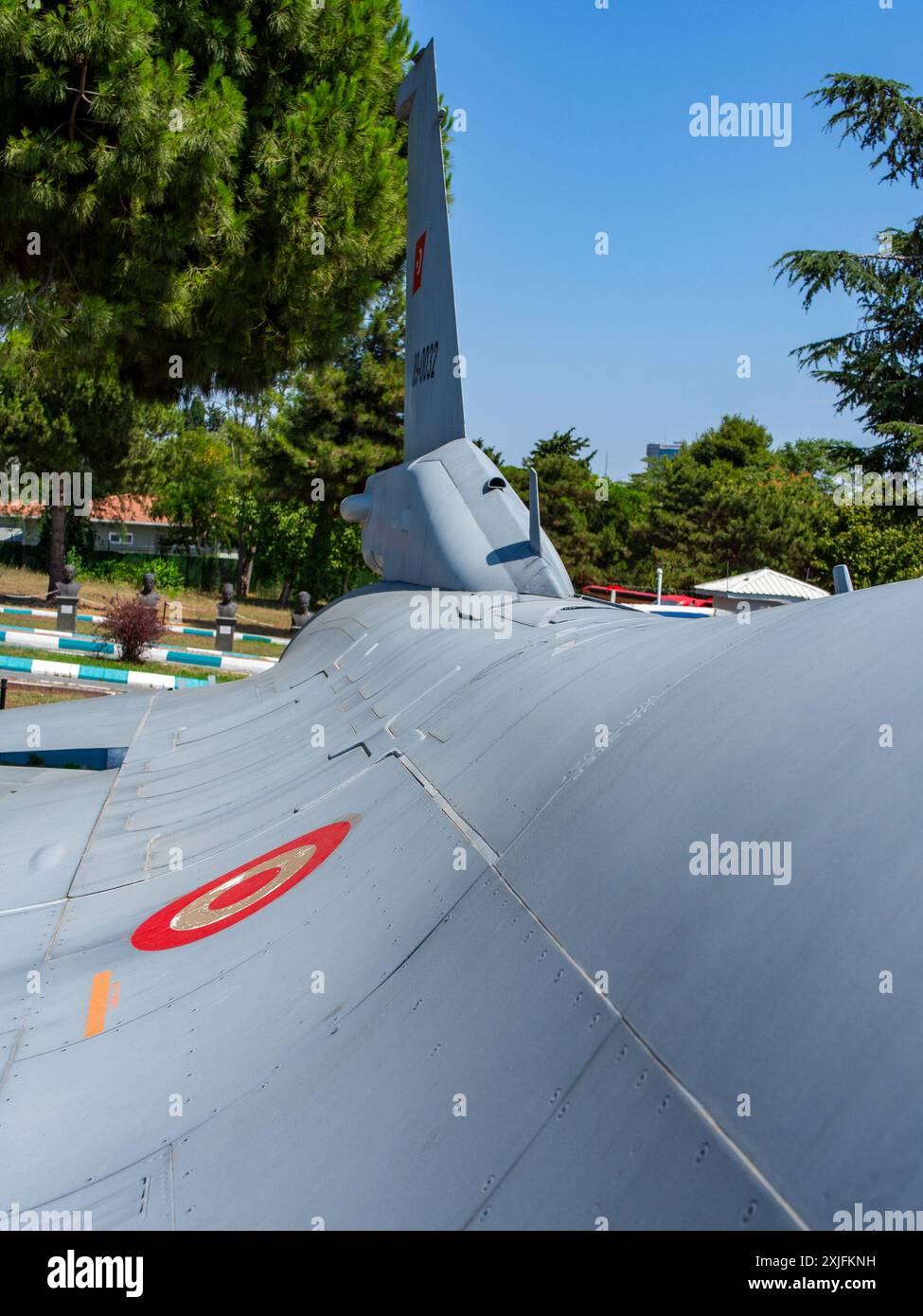 F 16 close up hi-res stock photography and images - Alamy