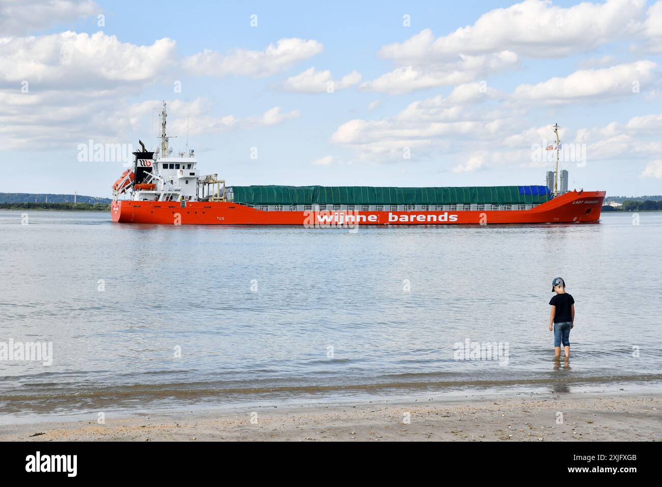 Cargo ship on the estuary of the Seine - Plage du Butin - Honfleur ...