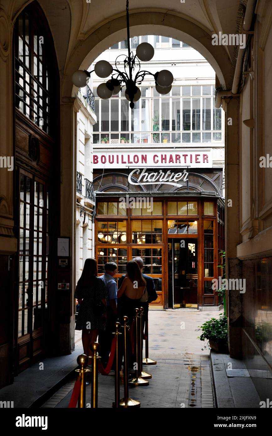 Le Bouillon Chartier restaurant - Paris - France Stock Photo - Alamy