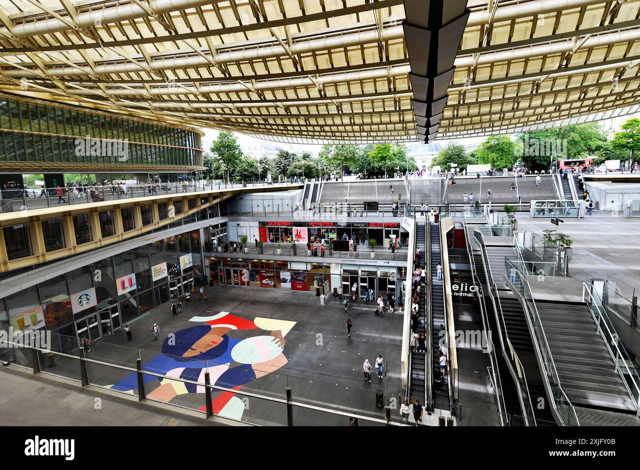 Les Halles shopping mall - Paris - France Stock Photo - Alamy