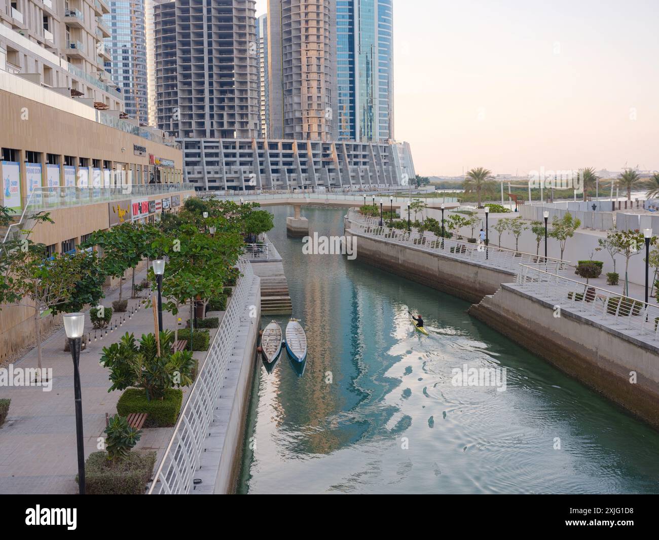 Reem mall hi-res stock photography and images - Alamy