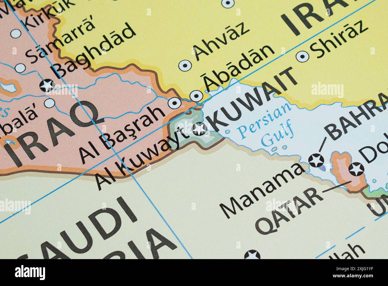 Close up to a Kuwait political map with country frontiers and most ...