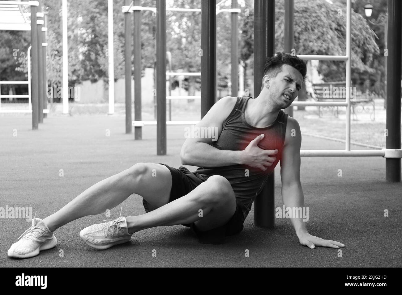 Young male chest pain exercise hi-res stock photography and images - Alamy