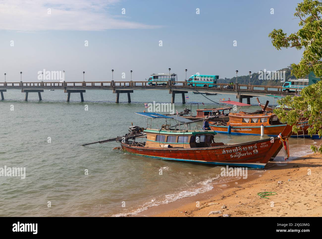 A picture of the Ao Por Pier Stock Photo - Alamy