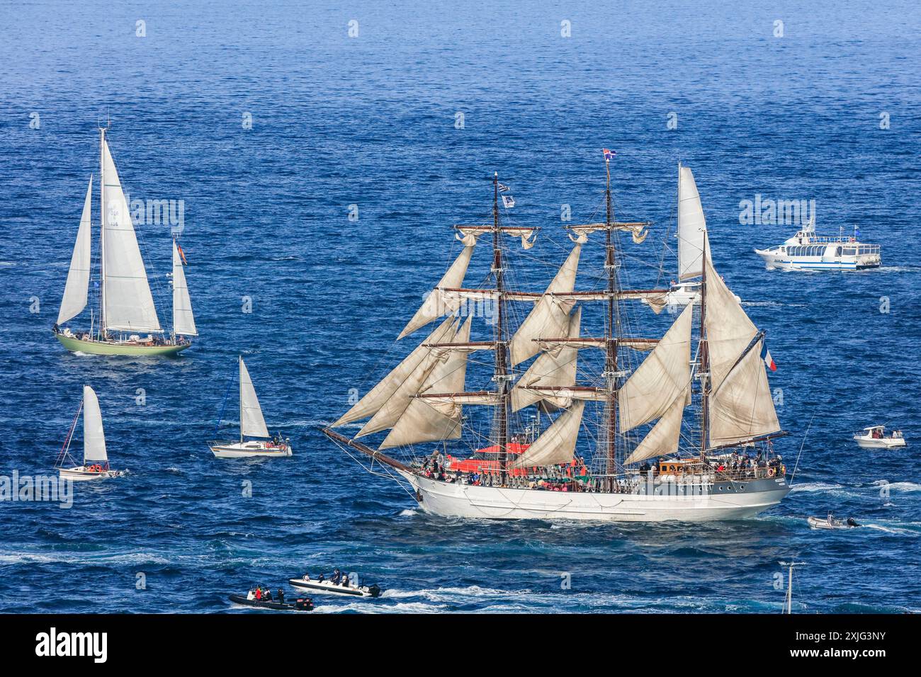 Dreimaster Windjammer Le Francais, La Grande Parade, Fahrt der Traditionssegler von Brest nach ...