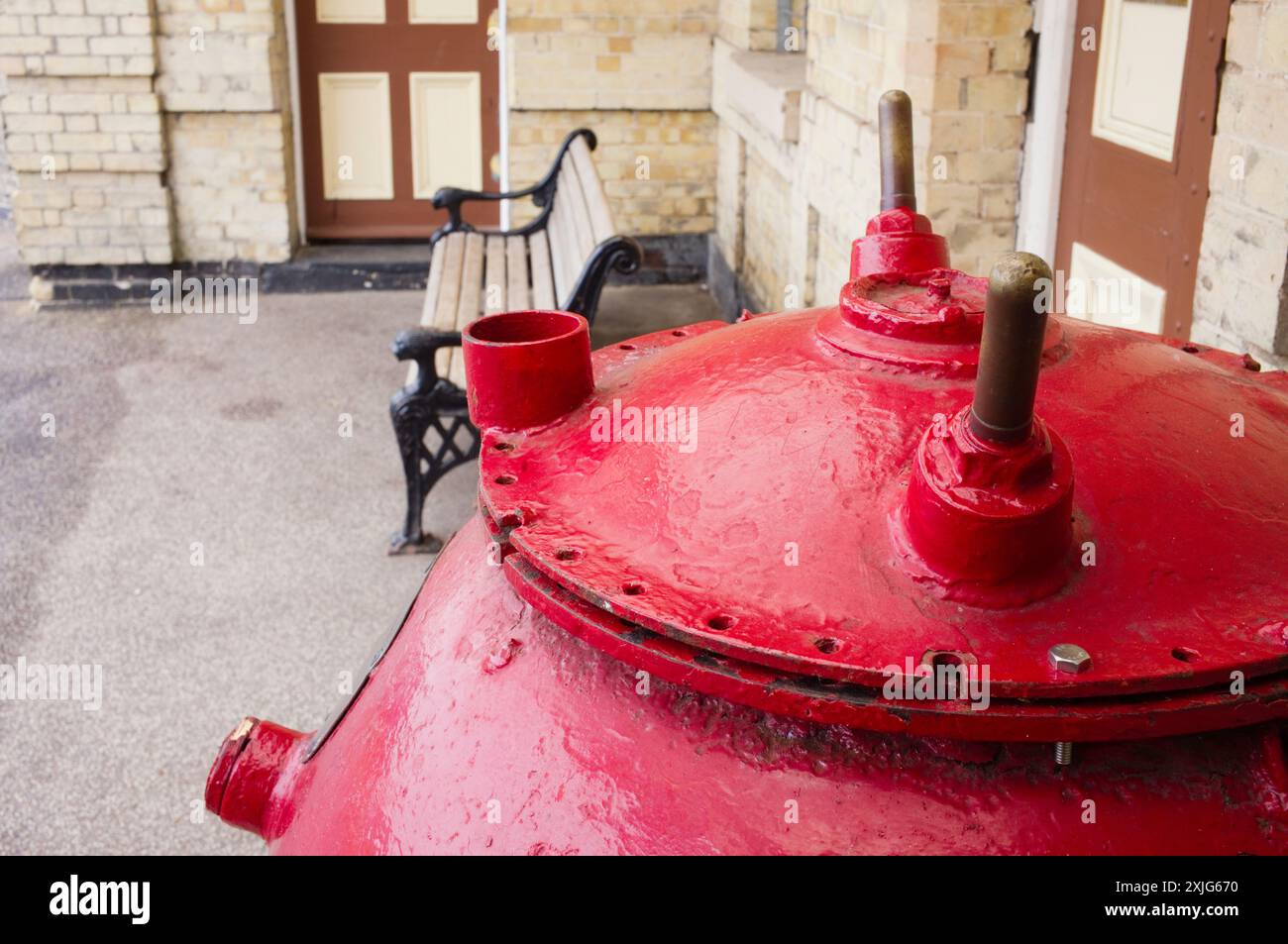 Harwich railway station hi-res stock photography and images - Alamy