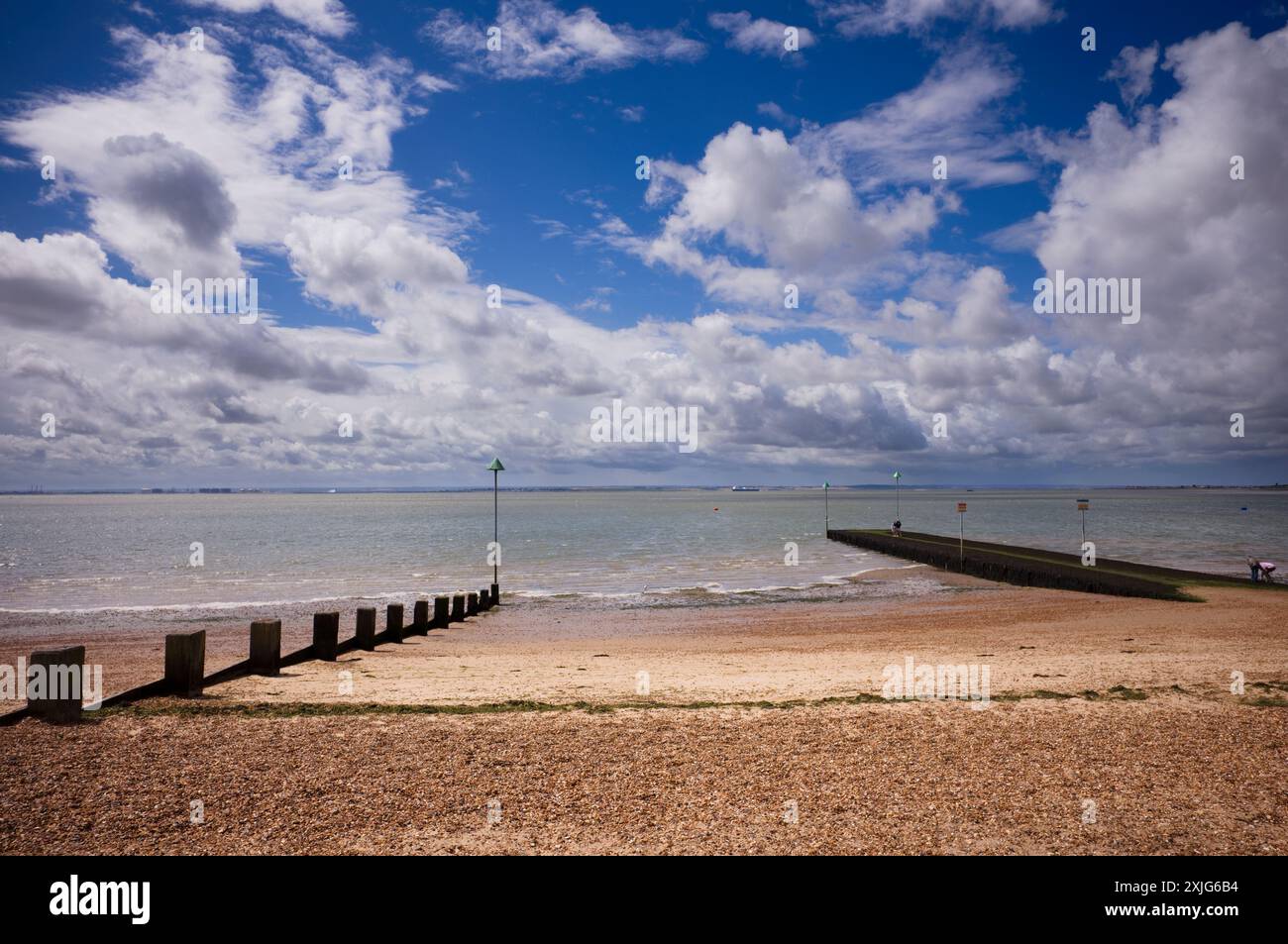 Chalkwell beach hi-res stock photography and images - Alamy