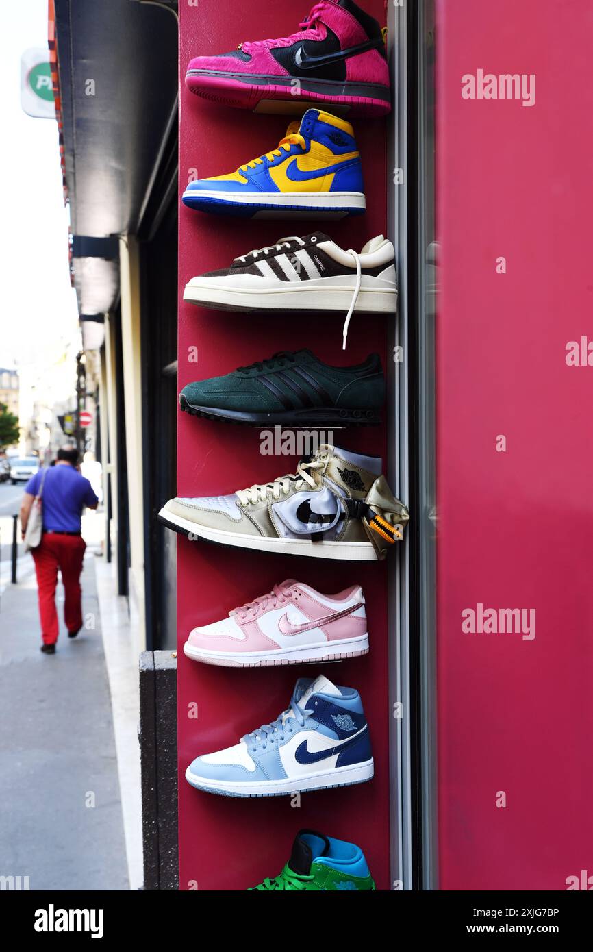 Sneakerhead culture hi-res stock photography and images - Alamy