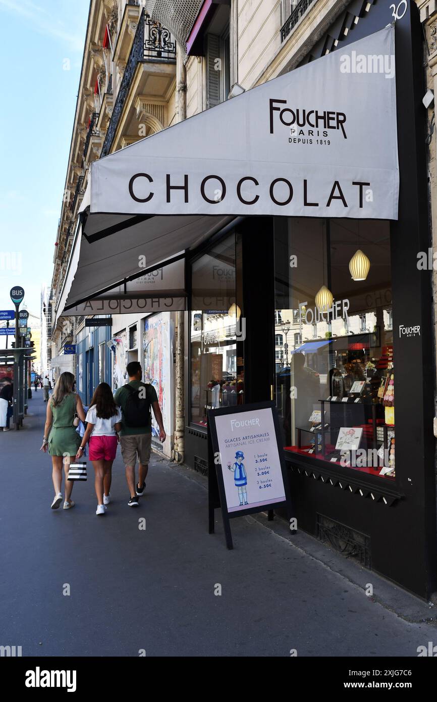 Foucher de luxe Chocolate shop - Paris - France Stock Photo - Alamy